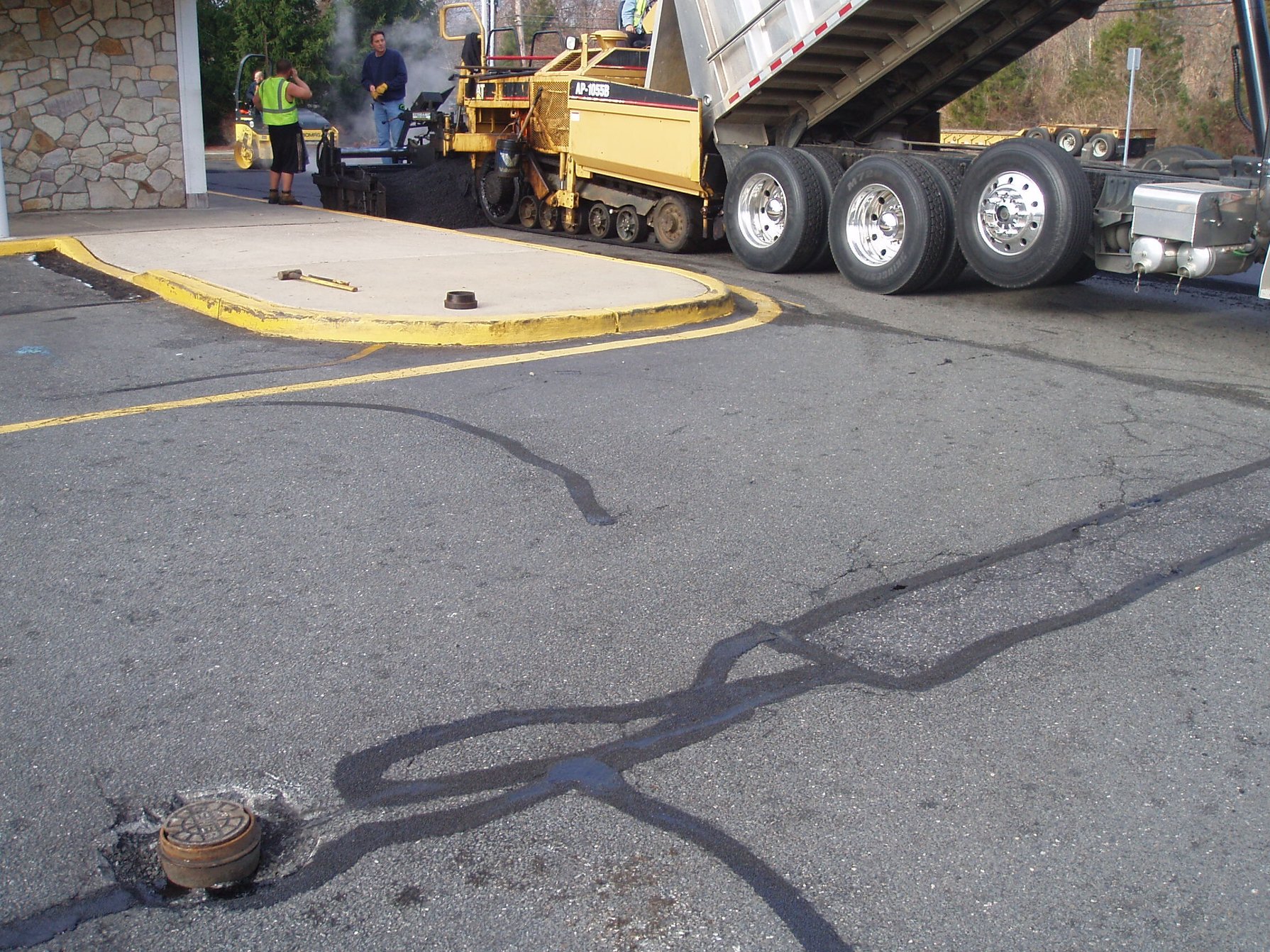 Milling vs. Asphalt Overlay: What Commercial Property Managers Need to ...